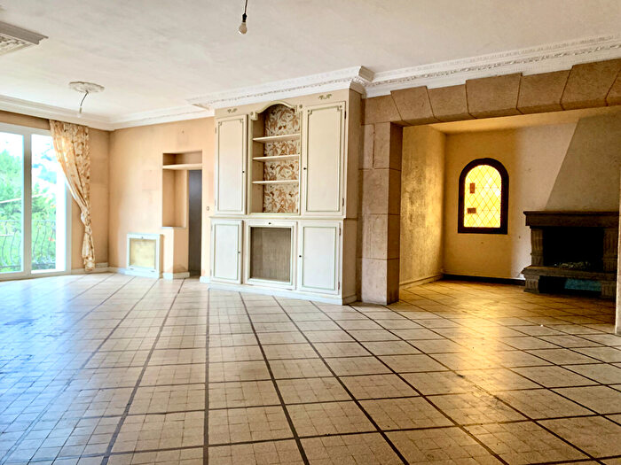 Maison à vendre - Marseille e , La Barasse - 4 pièces - 2 chambres