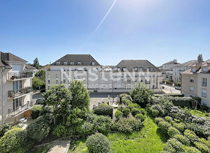 Appartement 3 pièces à Montigny-le-Bretonneux, Le Village, à vendre