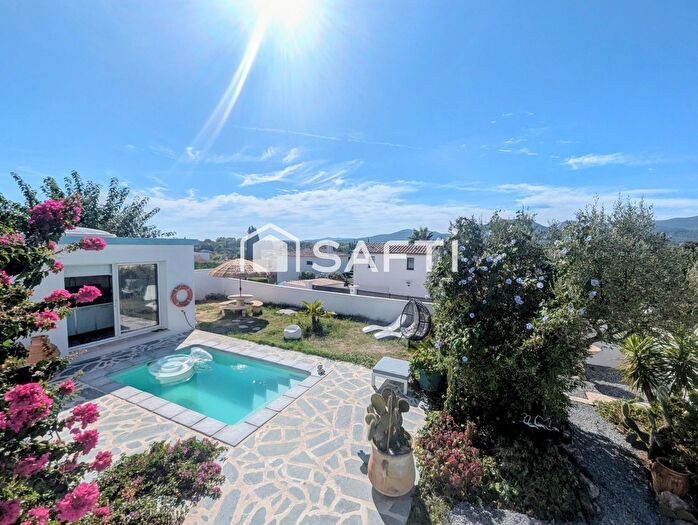 Maison 4 pièces à vendre - Roquebrune-sur-Argens, Les Fourques, Le Défens, Les Quatre Chemins