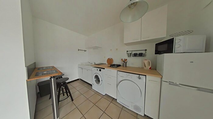 Appartement à louer - Saint-Étienne, Saint-Roch, Vivaraize, Valbenoite, Centre Deux - 1 pièce