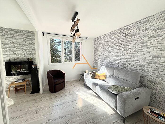 Appartement à vendre - Valréas - 3 pièces - 1 chambre