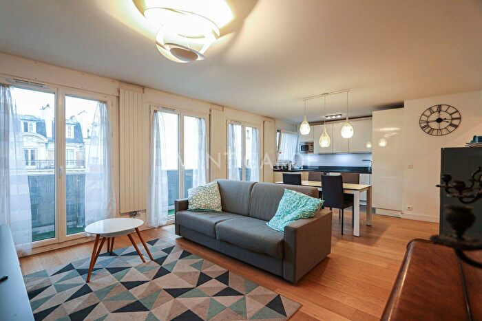 Vaugirard-Parc des Expositions, Paris 15ème arrondissement - Appartement 4 pièces à louer