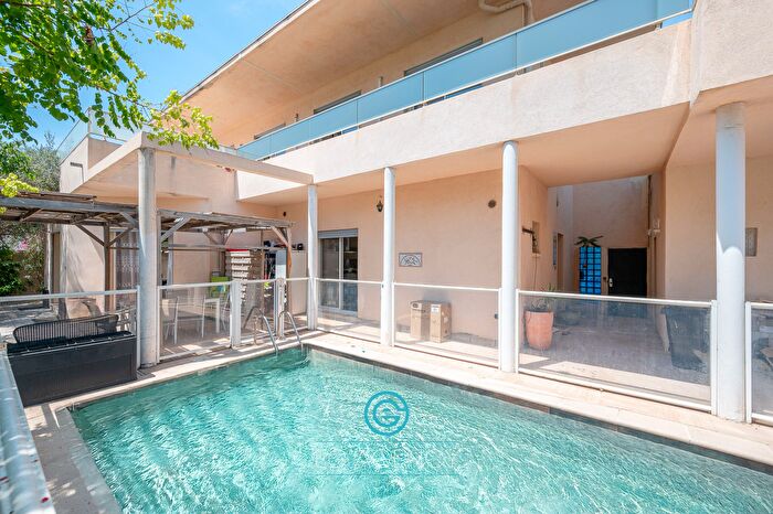 Maison à vendre - Marseille e , Sainte-Anne - 7 pièces - 6 chambres