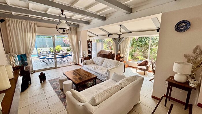 Maison à vendre - Narbonne, Montplaisir, Rochegrises - 8 pièces - 4 chambres