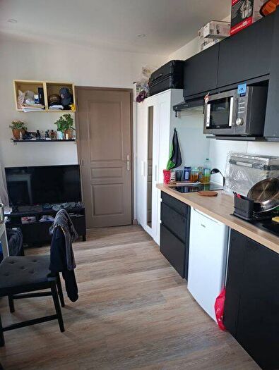 Centre Ville, Viry-Châtillon : Appartement 1 pièce à louer
