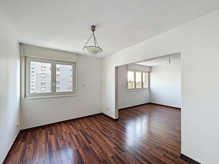 Appartement à vendre - Thionville, La Militaire - 4 pièces - 2 chambres