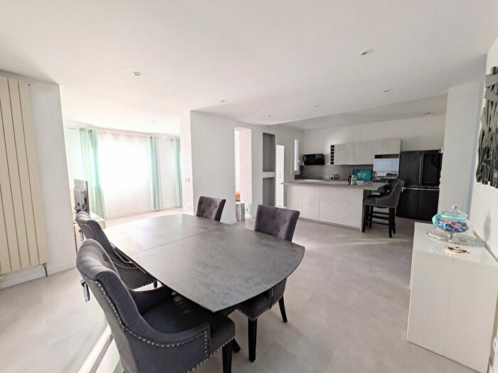 Maison à vendre - Villemomble, Marnaudes - 6 pièces - 4 chambres