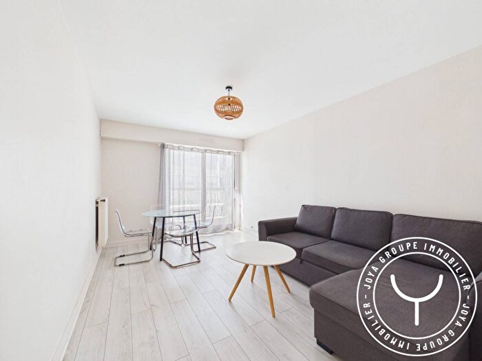 Appartement 2 pièces à La Fourche-Guy Môquet, Paris 17ème arrondissement, à louer