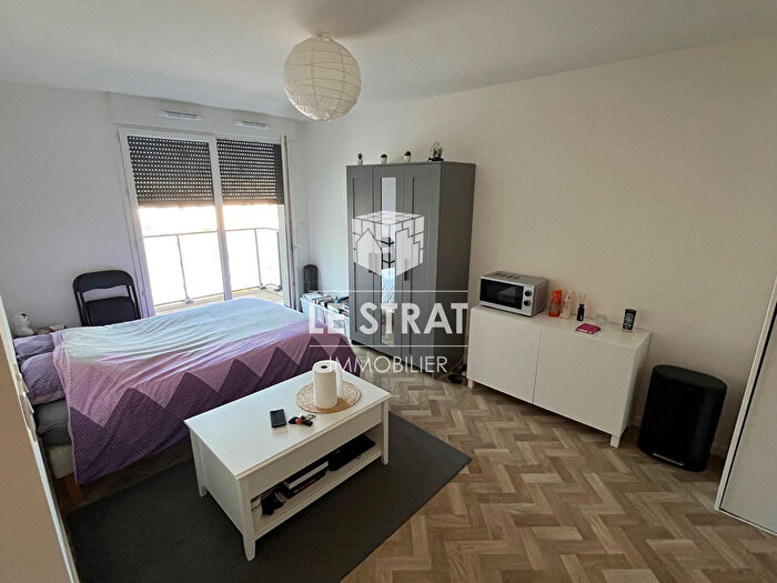 Appartement 1 pièce à Ifs, à louer