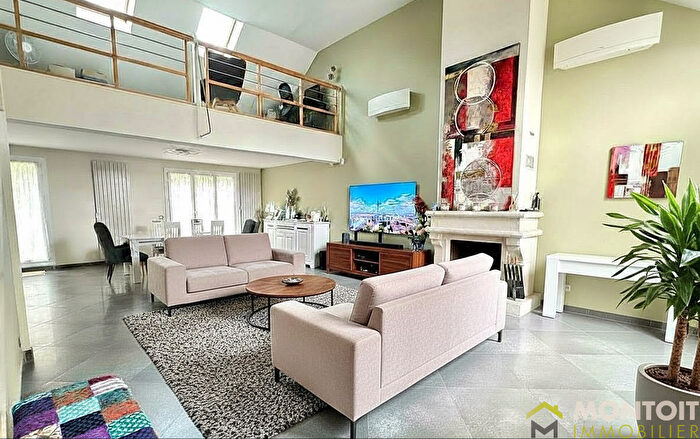 Maison à vendre - Thiais, Proche Choisy - 7 pièces - 4 chambres