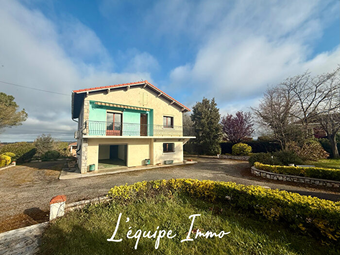 Maison à vendre - LIsle-Jourdain - 5 pièces - 3 chambres