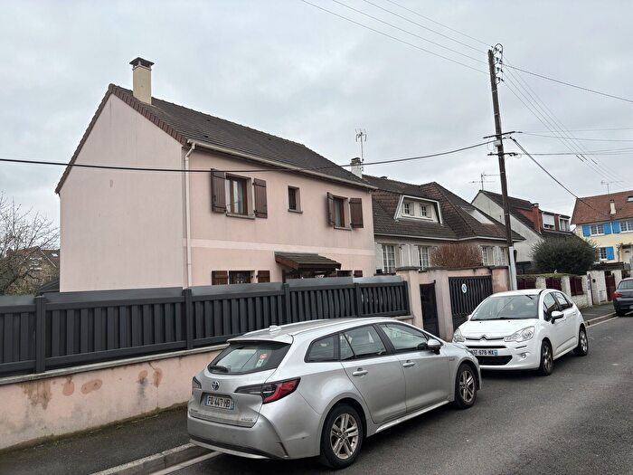 Maison à vendre - Savigny-sur-Orge - 7 pièces - 5 chambres