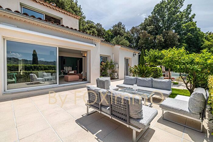 Maison à vendre - La Colle-sur-Loup - 6 pièces - 3 chambres