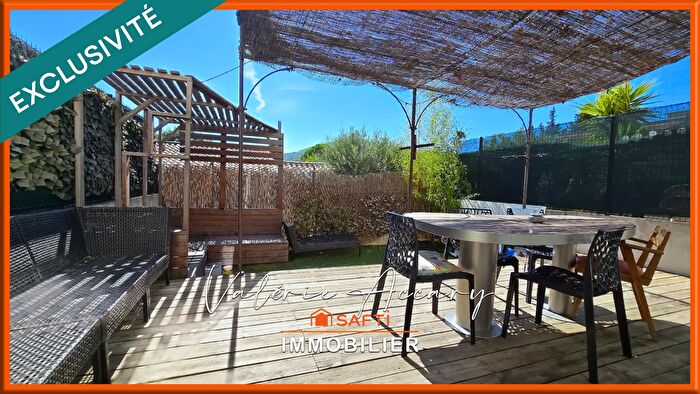 Maison à vendre - Cuers - 4 pièces - 3 chambres