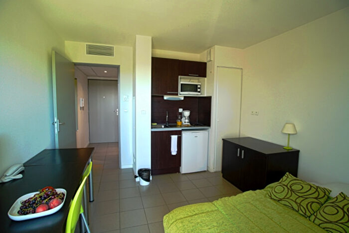 Appartement à louer - Avignon, Cantarel, Aéroport - 1 pièce