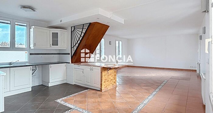 Appartement à vendre - Lisieux, Hauteville - 5 pièces - 4 chambres