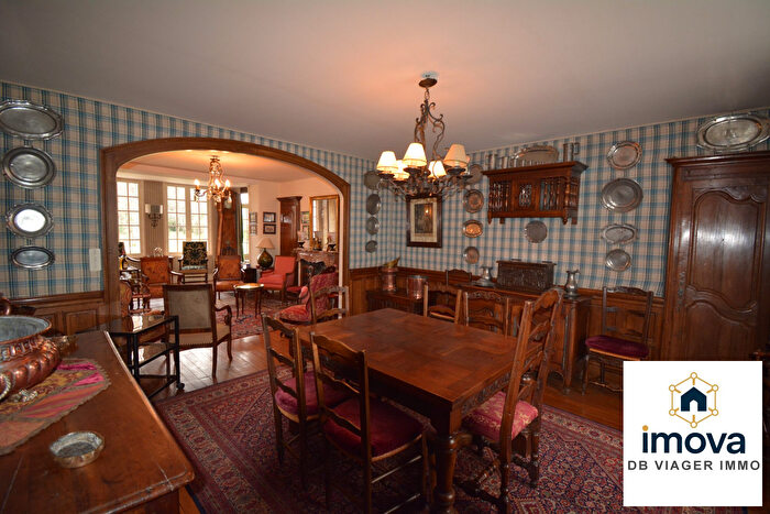 Maison à vendre - Cosne-dAllier - 11 pièces - 7 chambres