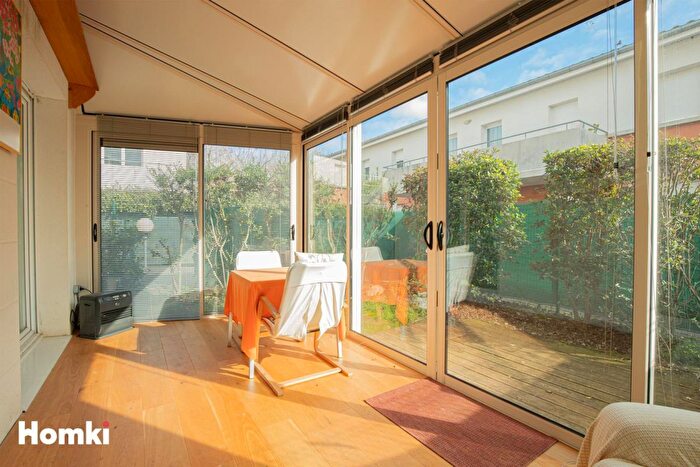 Maisons à vendre et appartements à louer - 1