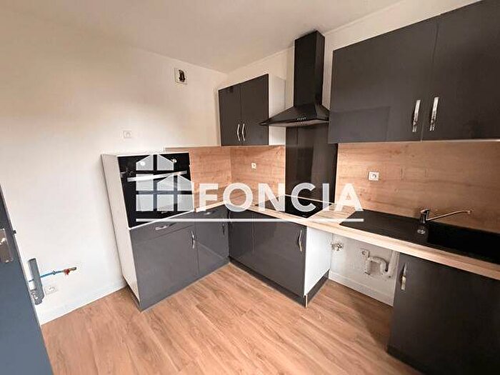 Appartement à louer - Oiselet la Grive, Bourgoin-Jallieu - 2 pièces - 1 chambre