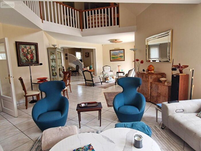 Maison à vendre - Saint-Grégoire - 9 pièces - 6 chambres