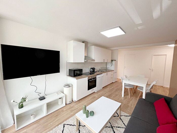 Appartement 6 pièces à Centre Ville-Basilique, Argenteuil, à louer