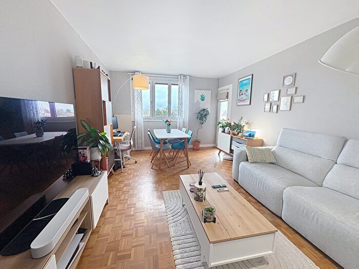 Appartement à vendre - LHaÿ-les-Roses, Jardin Parisien - 3 pièces - 2 chambres