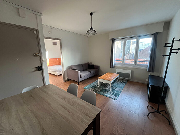 Appartement 2 pièces à louer à Calais, Hôtel de ville