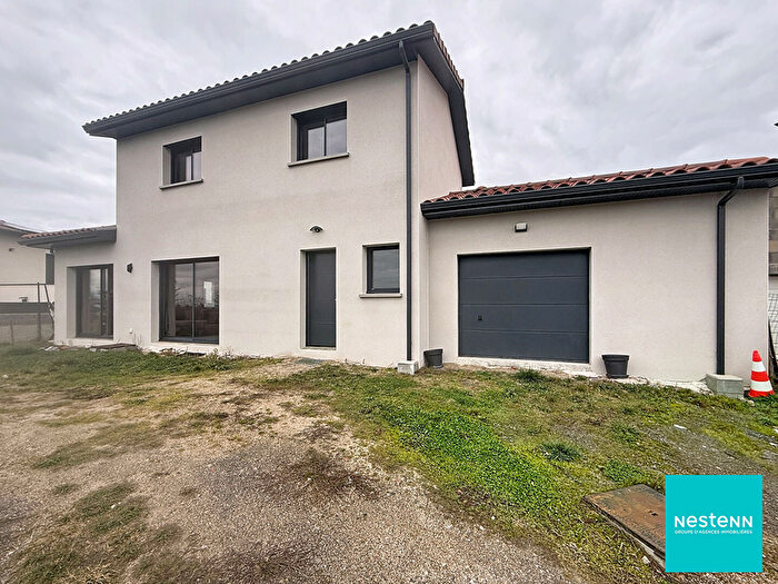 Maison à vendre - Chambost-Longessaigne - 6 pièces - 3 chambres