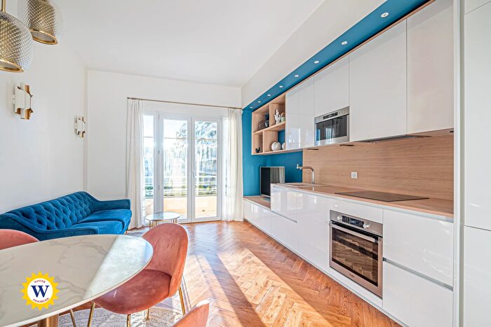 Appartement à vendre - Nice, Promenade des Anglais, Rue de France - 3 pièces - 2 chambres