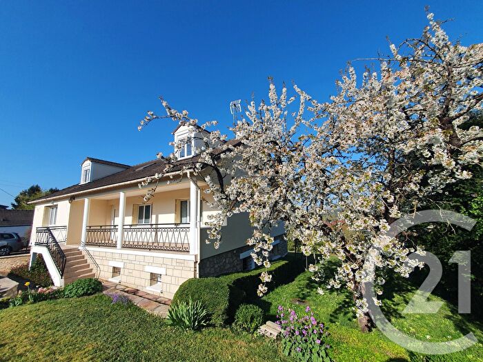 Maison à vendre - Mériel - 7 pièces - 6 chambres