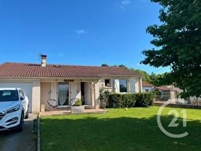 Maison à louer - Escala - 4 pièces - 3 chambres