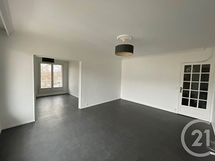 Appartement à louer - Magny-les-Hameaux - 4 pièces - 3 chambres