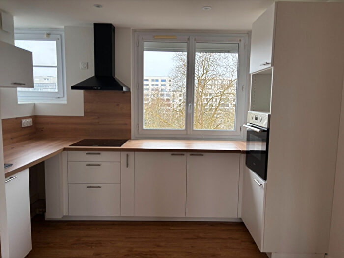 Appartement à louer - Bordeaux, Gare Saint-Jean - 5 pièces - 3 chambres