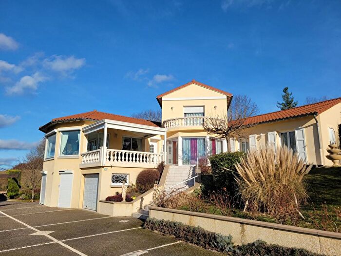 Maison à vendre - Le Puy-en-Velay - 7 pièces - 4 chambres