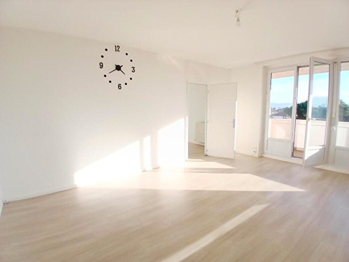 Appartement à vendre - Feurs - 4 pièces - 3 chambres