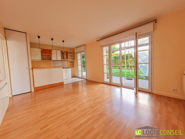 Appartement 2 pièces à Le Plessis-Robinson, Herriot, à louer
