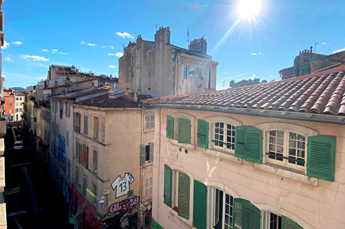 Appartement à vendre - Marseille e , Cours julien, Notre-Dame-des-Monts - 3 pièces - 2 chambres