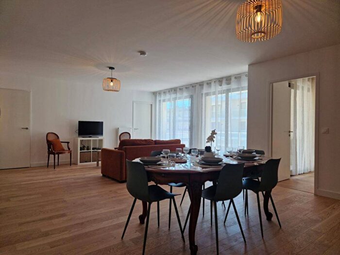 Appartement à louer - Barbâtre-Saint Remy-Verrerie, Reims - 3 pièces - 2 chambres