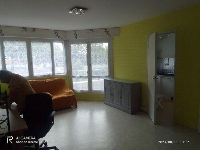 Montbernage-Pont Neuf, Poitiers : Appartement 1 pièce à louer