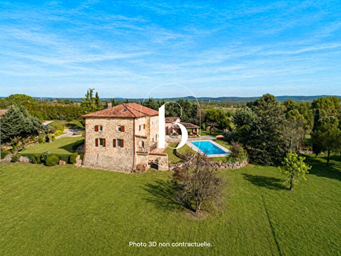 Maison à vendre - Barjac - 9 pièces - 5 chambres