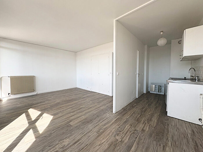 Plaisir, Ebisoires - Appartement 1 pièce à vendre