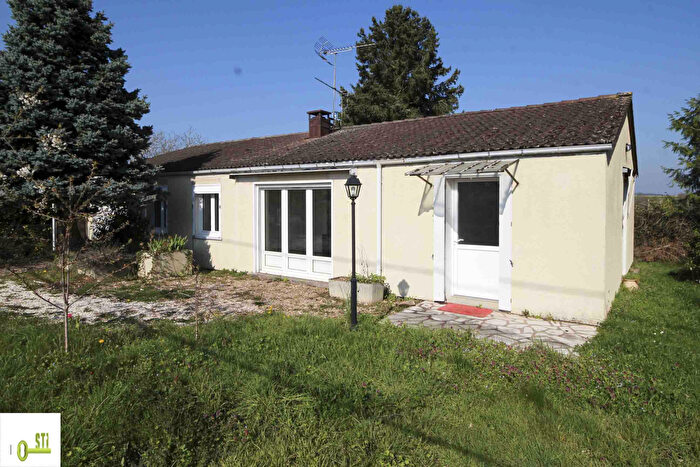 Maison à vendre - La Chapelle-sur-Aveyron - 4 pièces - 2 chambres