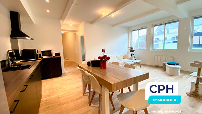 Appartement à vendre - Courbevoie, Gambetta, La Défense - 4 pièces - 3 chambres