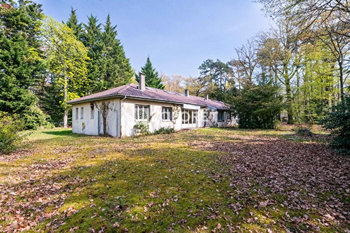 Maison à vendre - La Celle-Saint-Cloud, Petit Beauregard - 5 pièces - 5 chambres