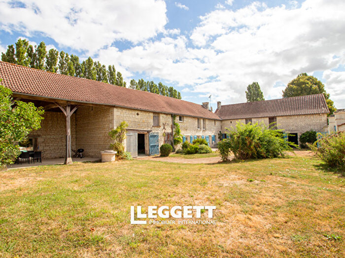 Maison 8 pièces à vendre à Assay