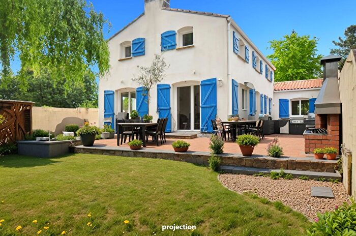 Maison à vendre - Saint-Aignan-Grandlieu - 7 pièces - 5 chambres