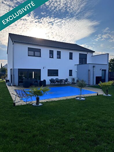 Maison à vendre - Sarralbe - 6 pièces - 4 chambres