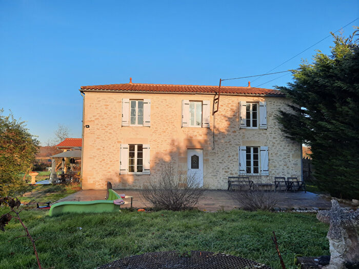 Maison à vendre - Sauveterre-de-Guyenne - 5 pièces - 3 chambres
