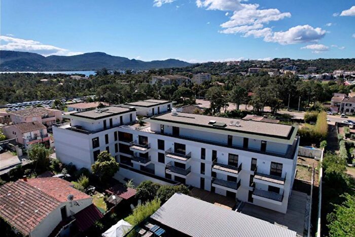 Appartement à vendre - Porto-Vecchio - 2 pièces - 1 chambre