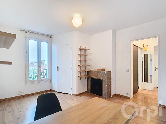 Appartement à louer - Maisons-Alfort, Charentonneau - 2 pièces - 1 chambre